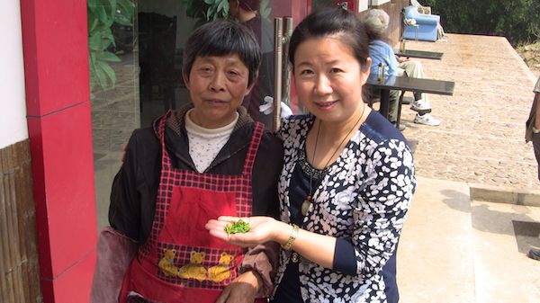 Making a Purchase of Gu Zhu Zi Sun (Purple Bamboo Shoot)